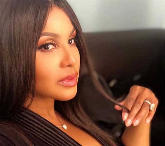 Singer Toni Braxton Pleas for the Return of 'Bonnie,' Her 10-Carat ...
